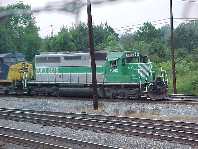 FURX SD40-2 3015 at Howell Wye